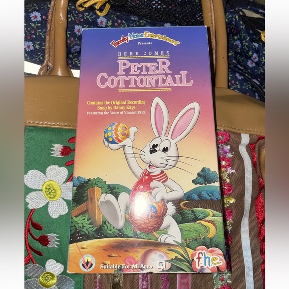 peter cottontail | Media | Here Comes Peter Cottontail Vhs Tape | Poshmark